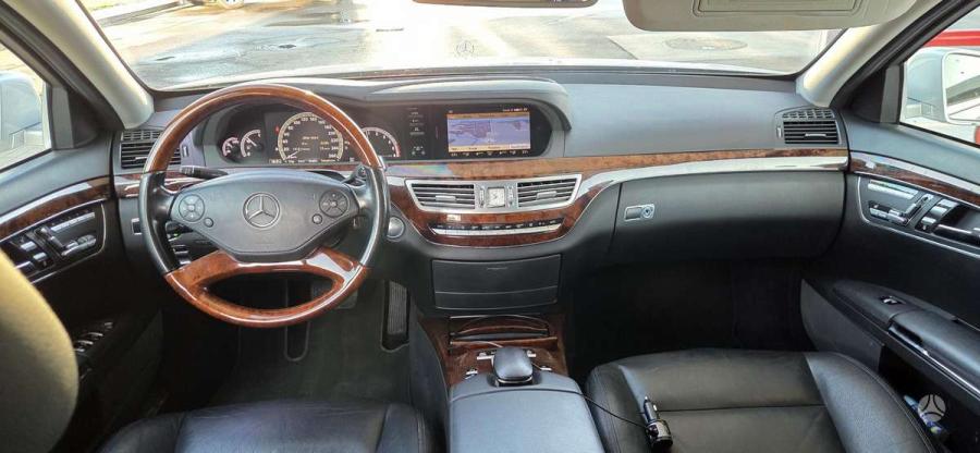 Grey Mercedes-Benz S 350 2011 in Panevezys, with an engine capacity of 2.99 L and mileage of 326 thousand km for 9900 €, photo 15 on AUTOMOTO.COM.LV