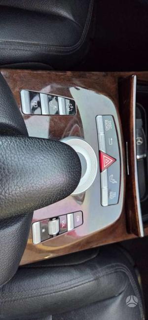 Grey Mercedes-Benz S 350 2011 in Panevezys, with an engine capacity of 2.99 L and mileage of 326 thousand km for 9900 €, photo 24 on AUTOMOTO.COM.LV
