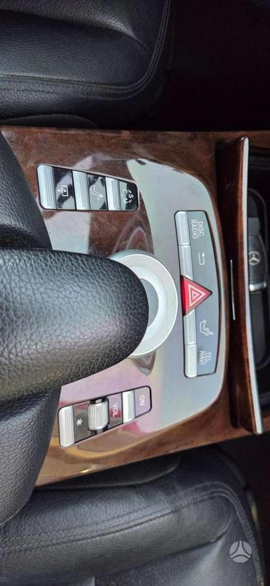 Grey Mercedes-Benz S 350 2011 in Panevezys, with an engine capacity of 2.99 L and mileage of 326 thousand km for 9900 €, photo 24 on AUTOMOTO.COM.LV