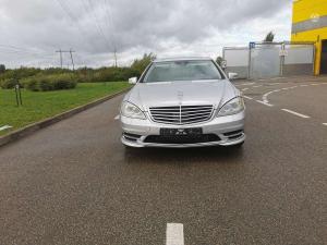 Grey Mercedes-Benz S 350 2013 in Siauliai, with an engine capacity of 2.99 L and mileage of 268 thousand km for 9300 €, photo 4 on AUTOMOTO.COM.LV