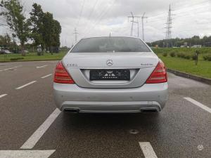 Grey Mercedes-Benz S 350 2013 in Siauliai, with an engine capacity of 2.99 L and mileage of 268 thousand km for 9300 €, photo 9 on AUTOMOTO.COM.LV
