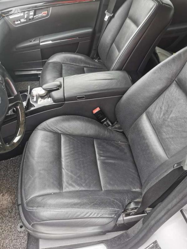 Grey Mercedes-Benz S 350 2013 in Siauliai, with an engine capacity of 2.99 L and mileage of 268 thousand km for 9300 €, photo 10 on AUTOMOTO.COM.LV