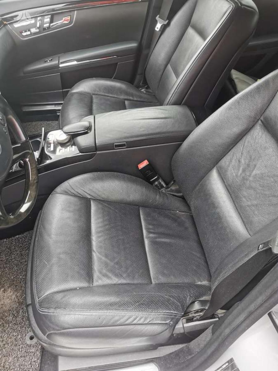 Grey Mercedes-Benz S 350 2013 in Siauliai, with an engine capacity of 2.99 L and mileage of 268 thousand km for 9300 €, photo 10 on AUTOMOTO.COM.LV