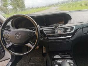 Grey Mercedes-Benz S 350 2013 in Siauliai, with an engine capacity of 2.99 L and mileage of 268 thousand km for 9300 €, photo 12 on AUTOMOTO.COM.LV