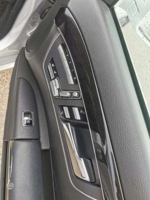 Grey Mercedes-Benz S 350 2013 in Siauliai, with an engine capacity of 2.99 L and mileage of 268 thousand km for 9300 €, photo 18 on AUTOMOTO.COM.LV
