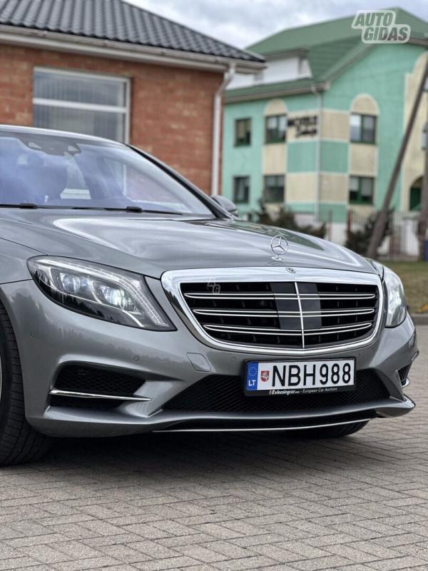 Grey Mercedes-Benz S 350 2014 in Vilnius, with an engine capacity of 3.00 L and mileage of 195 thousand km for 22900 €, photo 3 on AUTOMOTO.COM.LV