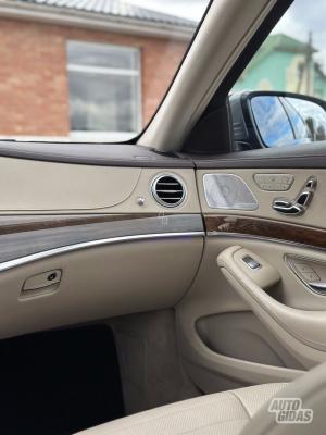Pelēks Mercedes-Benz S 350 2014 Viļņa, ar dzinēja tilpumu 3.00 L un nobraukumu 195 tūkst. km par 22900 €, foto 35 vietnē AUTOMOTO.COM.LV