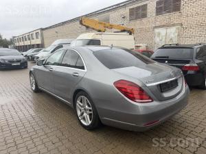 Grey Mercedes-Benz S 350 2015 in Riga, with an engine capacity of 3.00 L and mileage of 290 thousand km for 17000 €, photo 4 on AUTOMOTO.COM.LV
