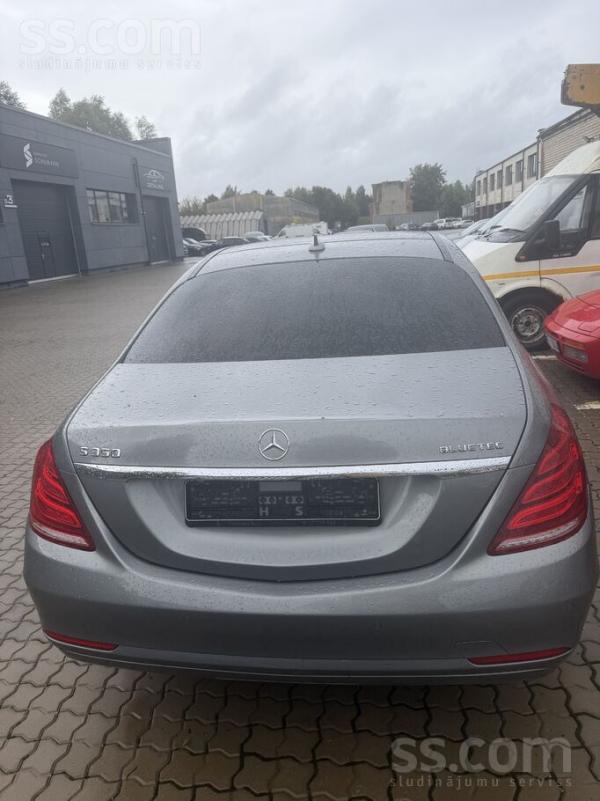Grey Mercedes-Benz S 350 2015 in Riga, with an engine capacity of 3.00 L and mileage of 290 thousand km for 18000 €, photo 8 on AUTOMOTO.COM.LV
