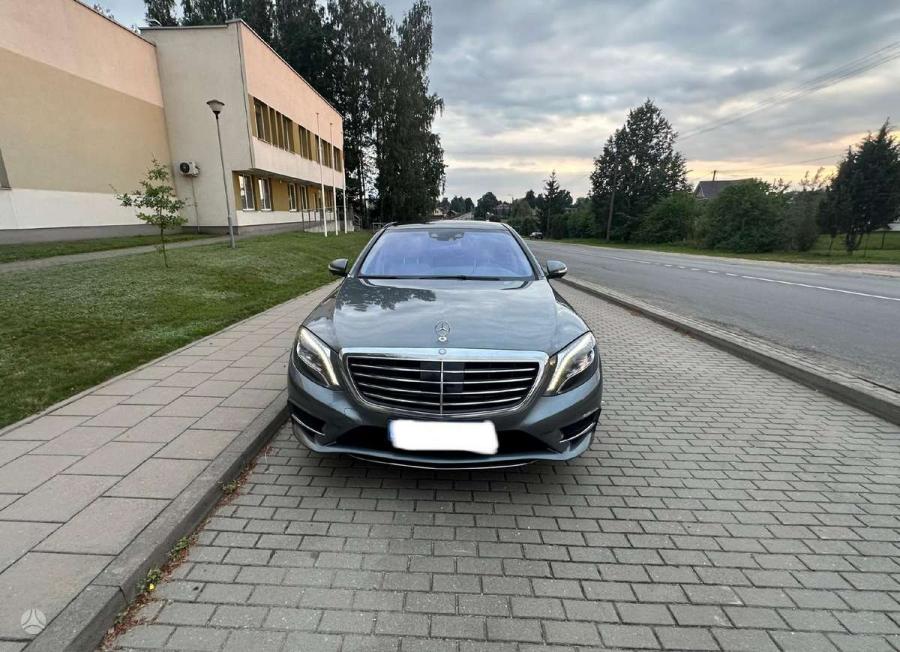 Grey Mercedes-Benz S 350 2016 in Vilnius, with an engine capacity of 2.99 L and mileage of 344 thousand km for 24500 €, photo 5 on AUTOMOTO.COM.LV
