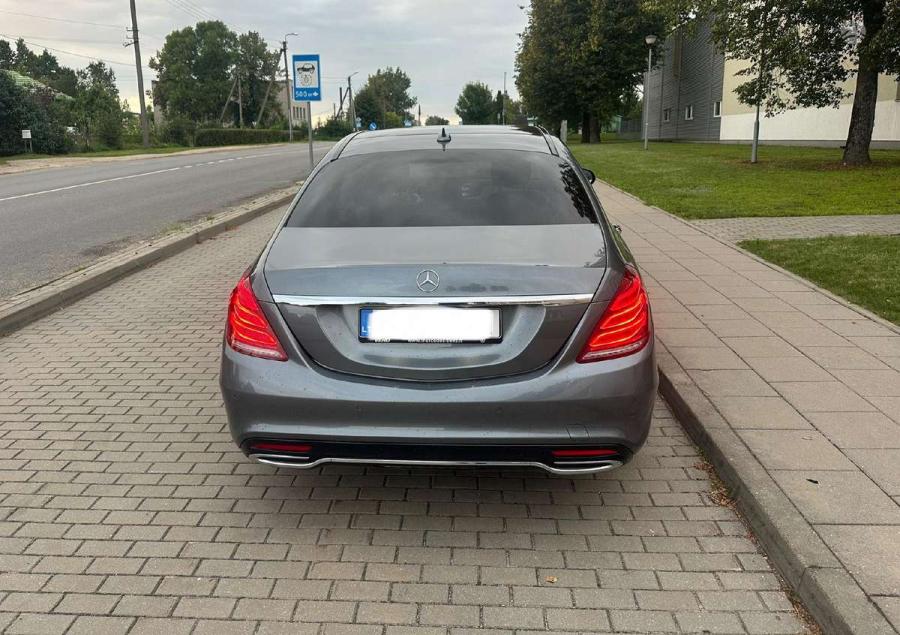 Grey Mercedes-Benz S 350 2016 in Vilnius, with an engine capacity of 2.99 L and mileage of 344 thousand km for 24500 €, photo 10 on AUTOMOTO.COM.LV