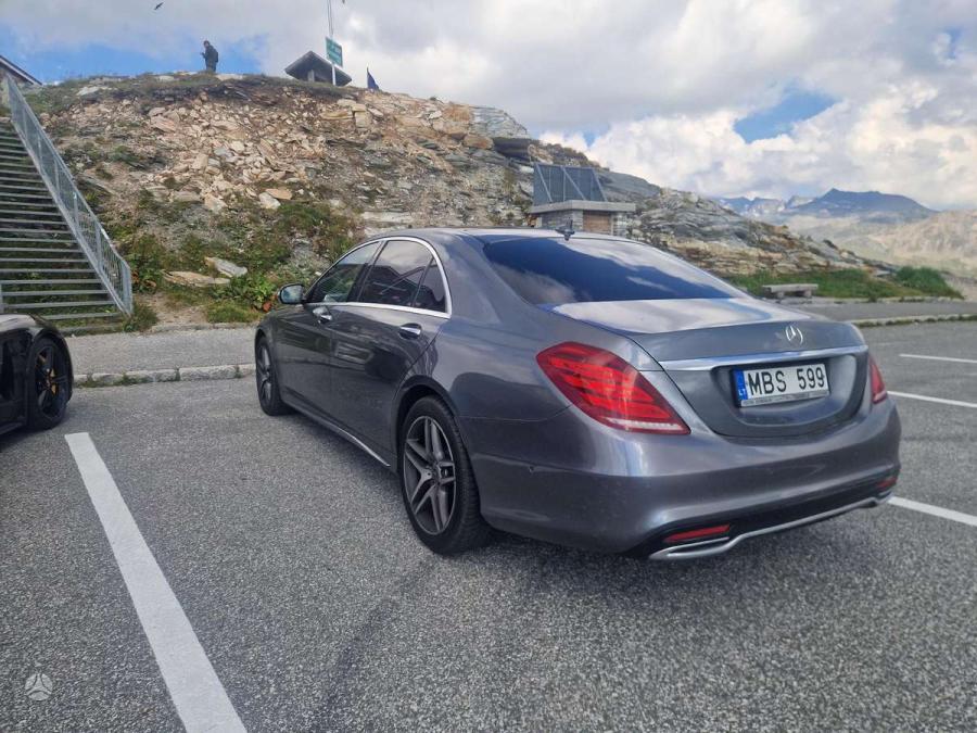 Grey Mercedes-Benz S 350 2017 in Rokiskis, with an engine capacity of 3.00 L and mileage of 300 thousand km for 25000 €, photo 7 on AUTOMOTO.COM.LV