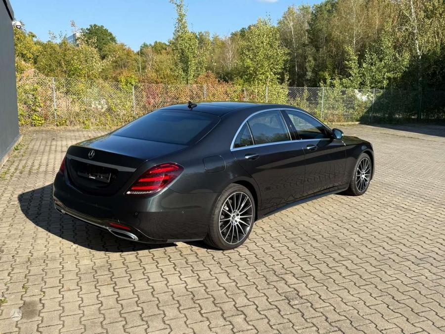 Серый Мерседес С 350 2018 в Каунас, объемом двигателя 2.93 л и пробегом 244 тыс. км за 36900 €, фото 5 на AUTOMOTO.COM.LV
