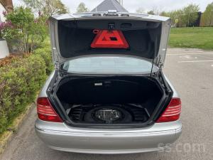 Mercedes-Benz S 350 2002 Jelgava, ar dzinēja tilpumu 3.70 L un nobraukumu 200 tūkst. km par 6900 €, foto 16 vietnē AUTOMOTO.COM.LV