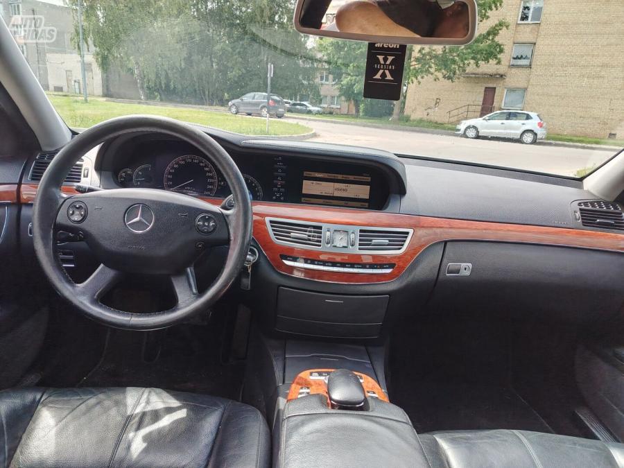 Мерседес С 350 2005 в Мажейкяй, объемом двигателя 3.50 л и пробегом 371 тыс. км за 2950 €, фото 10 на AUTOMOTO.COM.LV