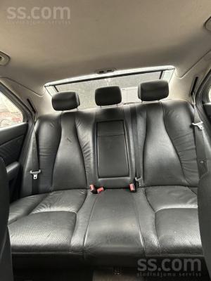 Mercedes-Benz S 350 2005 in Riga, with an engine capacity of 3.50 L and mileage of 363 thousand km for 890 €, photo 11 on AUTOMOTO.COM.LV