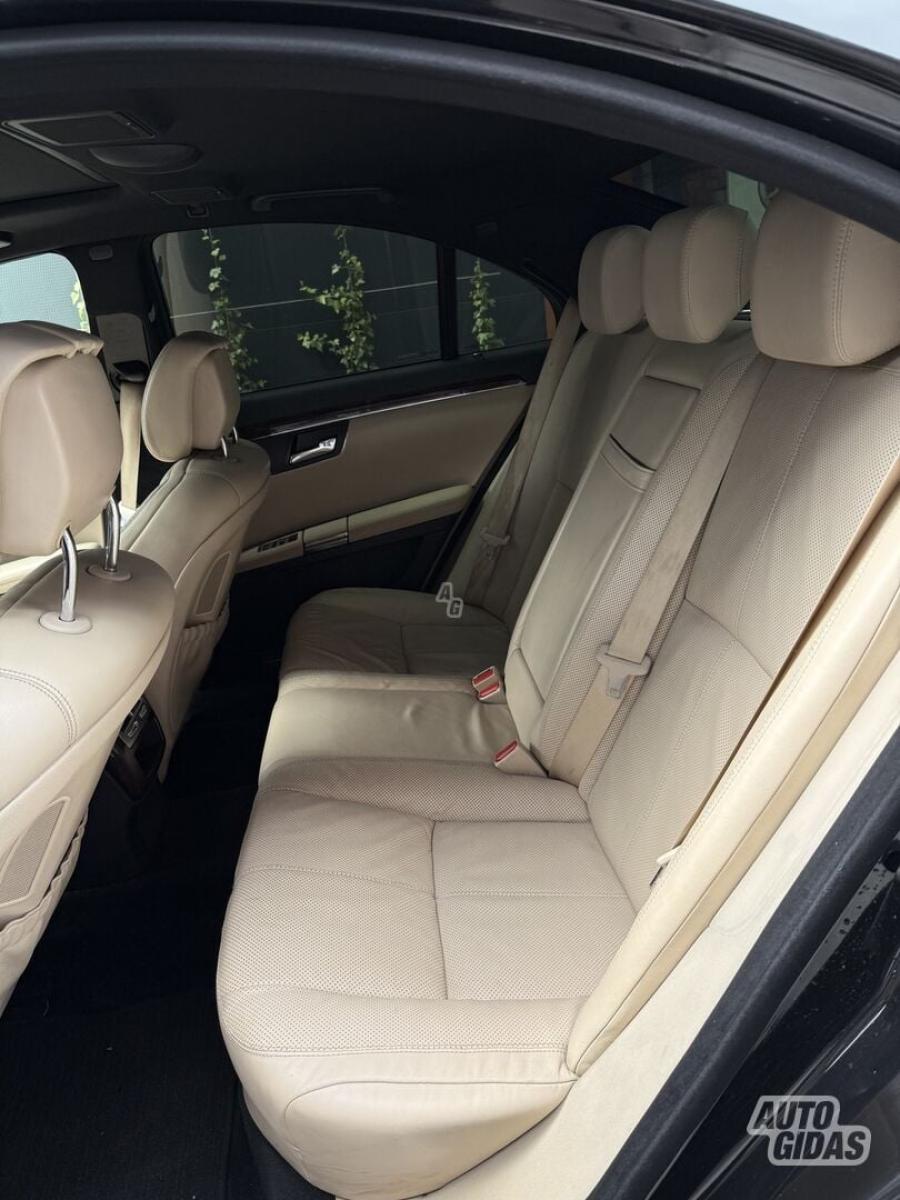 Mercedes-Benz S 350 2006 Klaipėda, ar dzinēja tilpumu 3.50 L un nobraukumu 375 tūkst. km par 5400 €, foto 23 vietnē AUTOMOTO.COM.LV