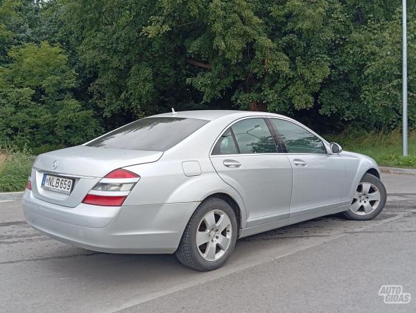 Мерседес С 350 2006 в Клайпеда, объемом двигателя 3.50 л и пробегом 293 тыс. км за 3000 €, фото 4 на AUTOMOTO.COM.LV