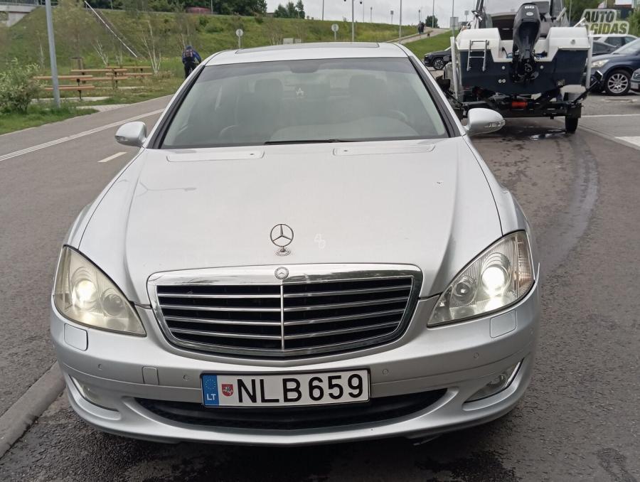 Мерседес С 350 2006 в Клайпеда, объемом двигателя 3.50 л и пробегом 293 тыс. км за 3000 €, фото 6 на AUTOMOTO.COM.LV