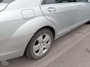 Мерседес С 350 2006 в Клайпеда, объемом двигателя 3.50 л и пробегом 293 тыс. км за 3000 €, фото 9 на AUTOMOTO.COM.LV