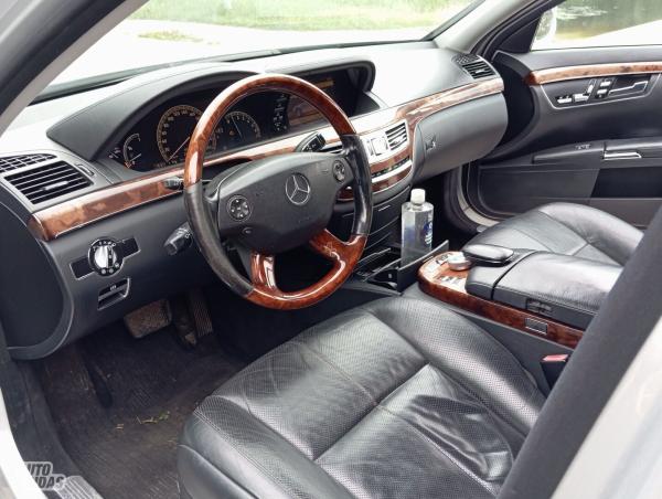 Мерседес С 350 2006 в Клайпеда, объемом двигателя 3.50 л и пробегом 293 тыс. км за 3000 €, фото 9 на AUTOMOTO.COM.LV