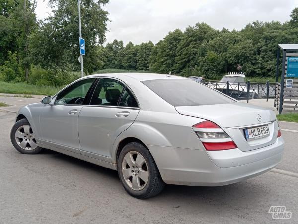 Мерседес С 350 2006 в Клайпеда, объемом двигателя 3.50 л и пробегом 293 тыс. км за 3000 €, фото 2 на AUTOMOTO.COM.LV