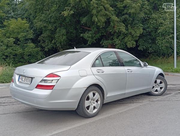 Мерседес С 350 2006 в Клайпеда, объемом двигателя 3.50 л и пробегом 293 тыс. км за 3000 €, фото 4 на AUTOMOTO.COM.LV