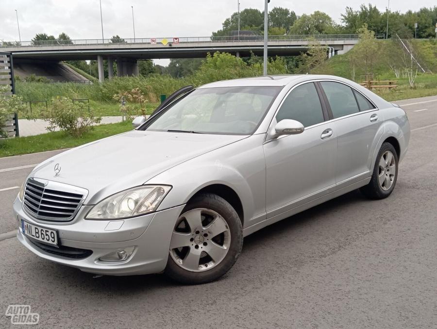 Мерседес С 350 2006 в Клайпеда, объемом двигателя 3.50 л и пробегом 293 тыс. км за 2200 €, фото 4 на AUTOMOTO.COM.LV