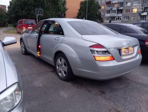 Мерседес С 350 2006 в Клайпеда, объемом двигателя 3.50 л и пробегом 293 тыс. км за 2200 €, фото 9 на AUTOMOTO.COM.LV