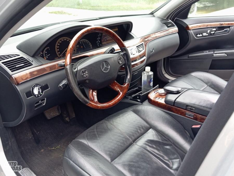 Мерседес С 350 2006 в Клайпеда, объемом двигателя 3.50 л и пробегом 293 тыс. км за 2200 €, фото 18 на AUTOMOTO.COM.LV