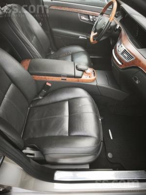 Mercedes-Benz S 350 2007 Rīga, ar dzinēja tilpumu 3.50 L un nobraukumu 206 tūkst. km par 10900 €, foto 17 vietnē AUTOMOTO.COM.LV
