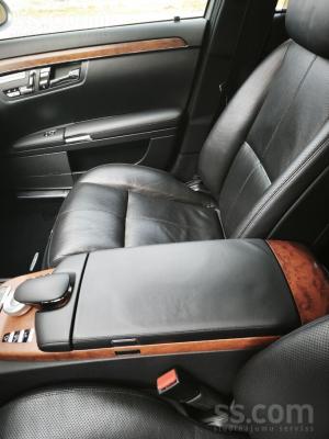 Mercedes-Benz S 350 2007 Rīga, ar dzinēja tilpumu 3.50 L un nobraukumu 206 tūkst. km par 10900 €, foto 21 vietnē AUTOMOTO.COM.LV