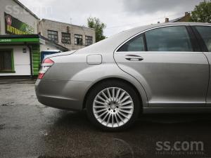 Mercedes-Benz S 350 2007 Rīga, ar dzinēja tilpumu 3.50 L un nobraukumu 206 tūkst. km par 10900 €, foto 34 vietnē AUTOMOTO.COM.LV