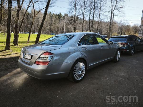 Mercedes-Benz S 350 2007 Rīga, ar dzinēja tilpumu 3.50 L un nobraukumu 206 tūkst. km par 10400 €, foto 4 vietnē AUTOMOTO.COM.LV