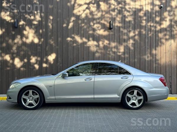 Mercedes-Benz S 350 2009 Rīga, ar dzinēja tilpumu 3.00 L un nobraukumu 262 tūkst. km par 6990 €, foto 3 vietnē AUTOMOTO.COM.LV
