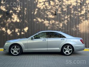 Mercedes-Benz S 350 2009 Rīga, ar dzinēja tilpumu 3.00 L un nobraukumu 262 tūkst. km par 6990 €, foto 3 vietnē AUTOMOTO.COM.LV