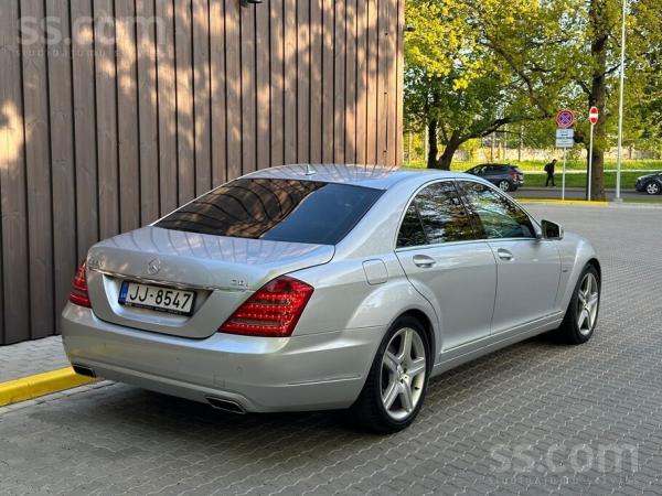 Mercedes-Benz S 350 2009 Rīga, ar dzinēja tilpumu 3.00 L un nobraukumu 262 tūkst. km par 6990 €, foto 5 vietnē AUTOMOTO.COM.LV