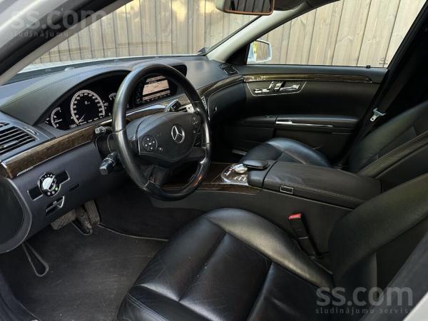 Mercedes-Benz S 350 2009 Rīga, ar dzinēja tilpumu 3.00 L un nobraukumu 262 tūkst. km par 6990 €, foto 10 vietnē AUTOMOTO.COM.LV