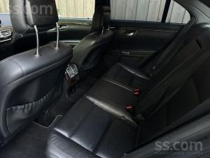 Mercedes-Benz S 350 2009 Rīga, ar dzinēja tilpumu 3.00 L un nobraukumu 262 tūkst. km par 6990 €, foto 11 vietnē AUTOMOTO.COM.LV