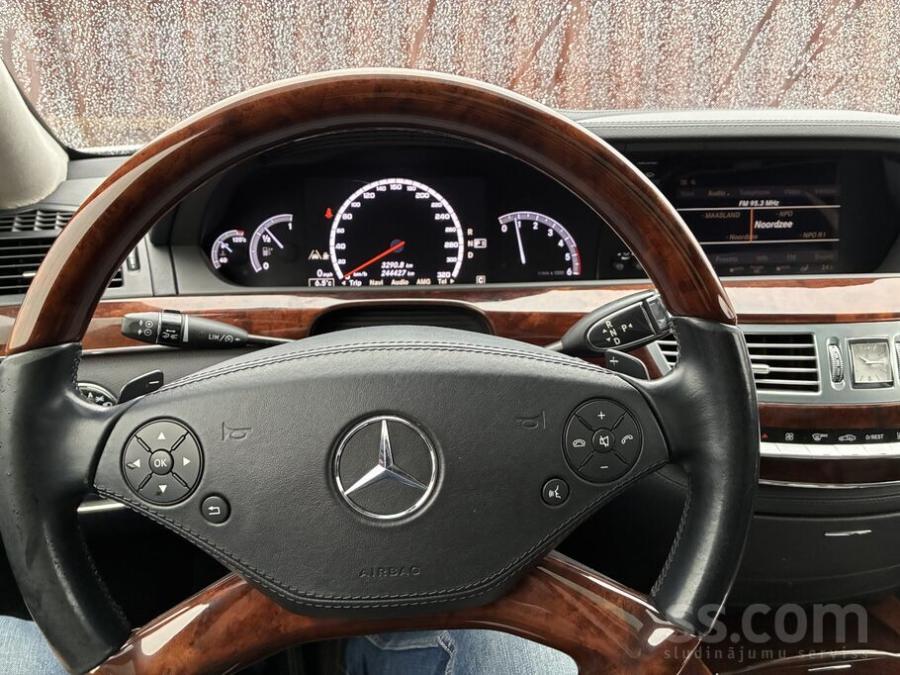 Mercedes-Benz S 350 2010 Liepāja, ar dzinēja tilpumu 3.00 L un nobraukumu 244 tūkst. km par 14000 €, foto 12 vietnē AUTOMOTO.COM.LV