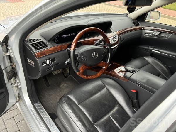 Mercedes-Benz S 350 2010 in Liepaja, with an engine capacity of 3.00 L and mileage of 261 thousand km for 15900 €, photo 9 on AUTOMOTO.COM.LV