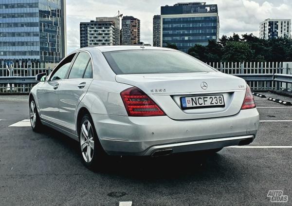 Mercedes-Benz S 350 2010 Viļņa, ar dzinēja tilpumu 3.20 L un nobraukumu 380 tūkst. km par 5600 €, foto 2 vietnē AUTOMOTO.COM.LV