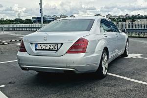 Mercedes-Benz S 350 2010 in Vilnius, with an engine capacity of 3.20 L and mileage of 380 thousand km for 5600 €, photo 4 on AUTOMOTO.COM.LV