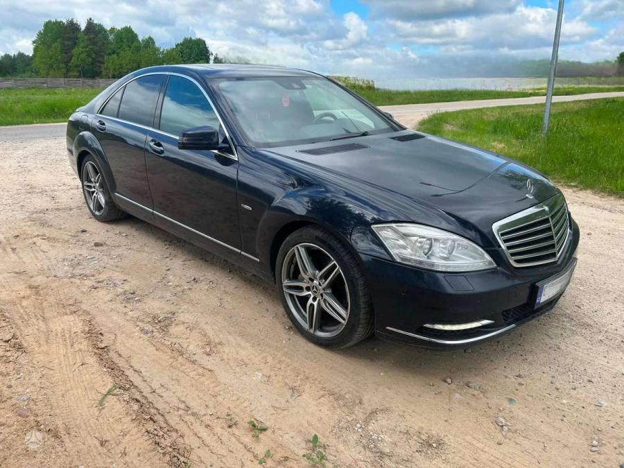 Mercedes-Benz S 350 2010 Viļņa, ar dzinēja tilpumu 3.00 L un nobraukumu 429 tūkst. km par 6300 €, foto 1 vietnē AUTOMOTO.COM.LV