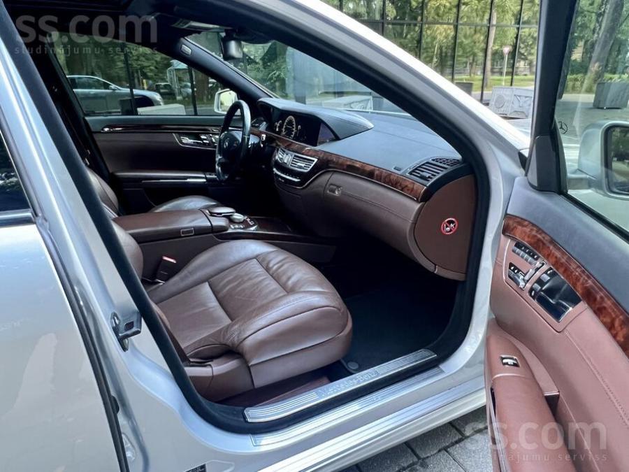 Mercedes-Benz S 350 2012 in Riga, with an engine capacity of 3.00 L and mileage of 390 thousand km for 12000 €, photo 17 on AUTOMOTO.COM.LV