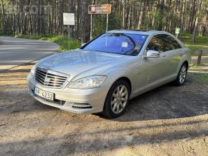 Mercedes-Benz S 350 2013 in Riga, with an engine capacity of 3.00 L and mileage of 238 thousand km for 10100 €, photo 4 on AUTOMOTO.COM.LV