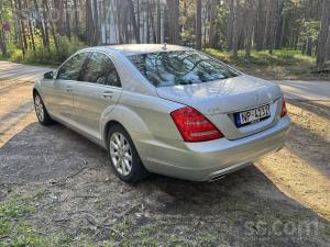 Mercedes-Benz S 350 2013 in Riga, with an engine capacity of 3.00 L and mileage of 238 thousand km for 10100 €, photo 6 on AUTOMOTO.COM.LV