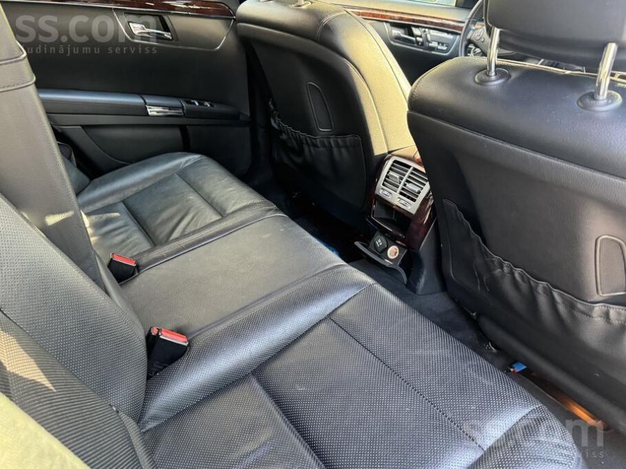 Mercedes-Benz S 350 2013 in Riga, with an engine capacity of 3.00 L and mileage of 238 thousand km for 10100 €, photo 10 on AUTOMOTO.COM.LV