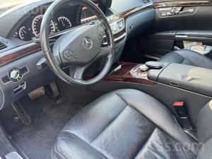 Mercedes-Benz S 350 2013 in Riga, with an engine capacity of 3.00 L and mileage of 238 thousand km for 10100 €, photo 12 on AUTOMOTO.COM.LV