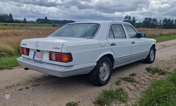 White Mercedes-Benz S 350 1991 in Klaipeda, with an engine capacity of 3.50 L and mileage of 252 thousand km for 6200 €, photo 4 on AUTOMOTO.COM.LV